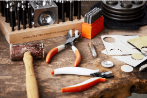 Top 7 Essential Tools For Wire Wrapping - The Bench