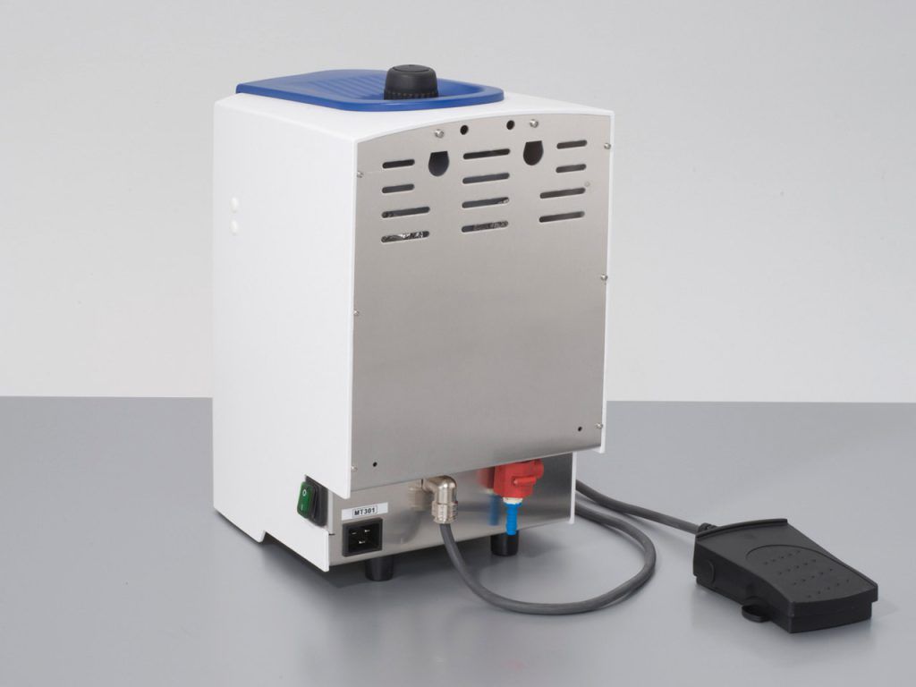 How To Steam Clean Jewellery Professionally - The Bench