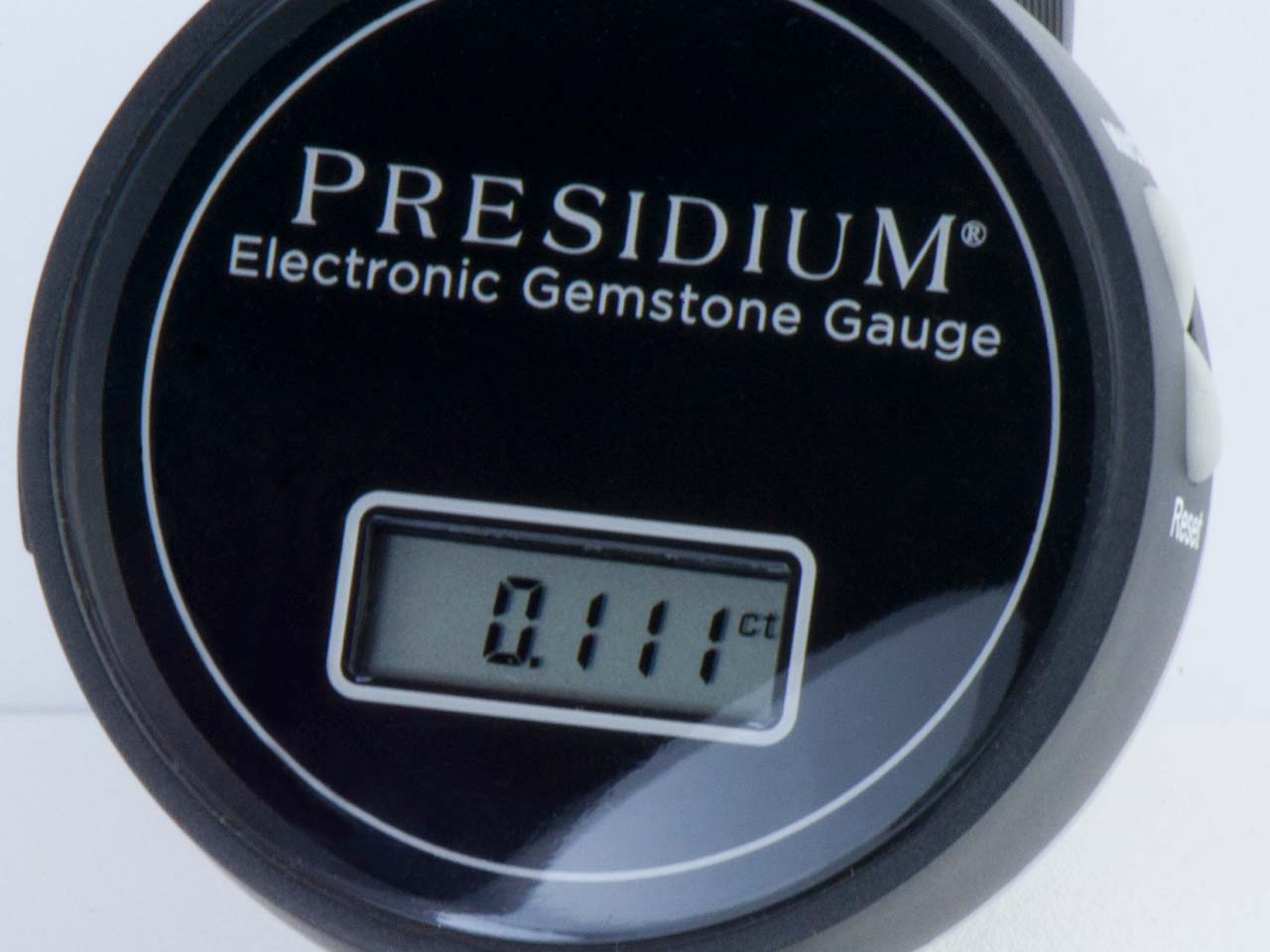 Presidium Electronic Gemstone Gauge Pegg - cooksongold.com