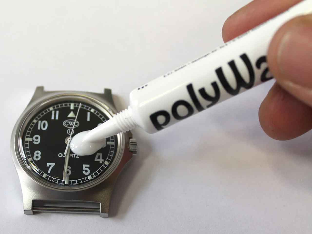 polyWatch Plastic Polish Kit | Cooksongold | Jewellery Making Supplies