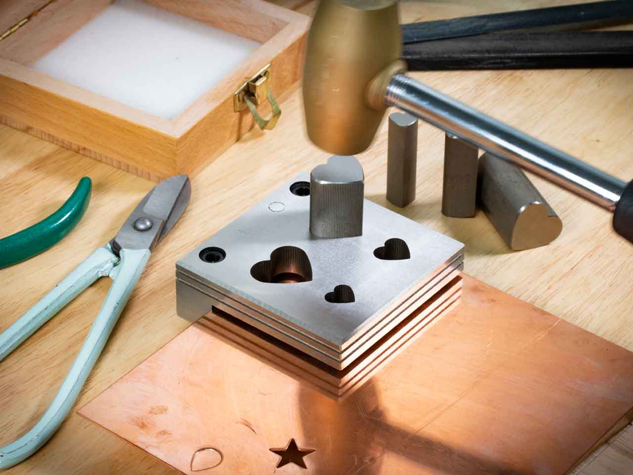 Heart Shaped Disc Cutter Set Of 4 From 12mm To 25mm - cooksongold.com