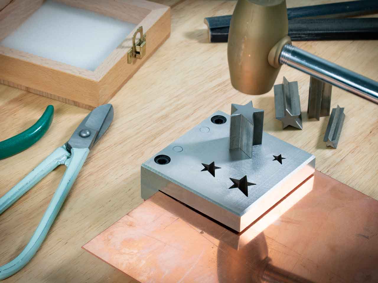 Star Shaped Disc Cutter Set Of 4 From 10mm To 25mm - cooksongold.com