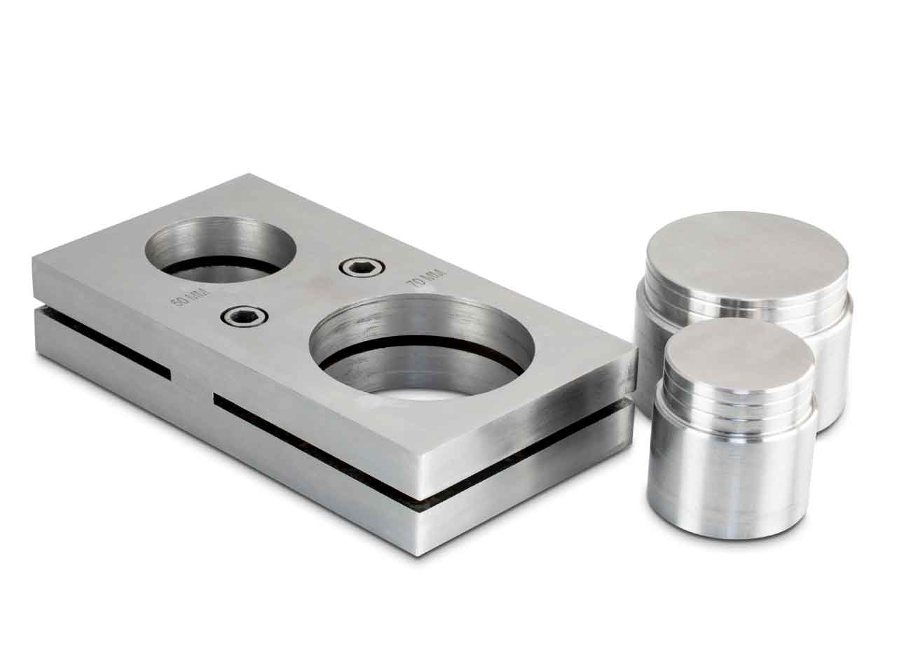 Extra Large Round Disc Cutter Set Of 2 50mm And 70mm - cooksongold.com