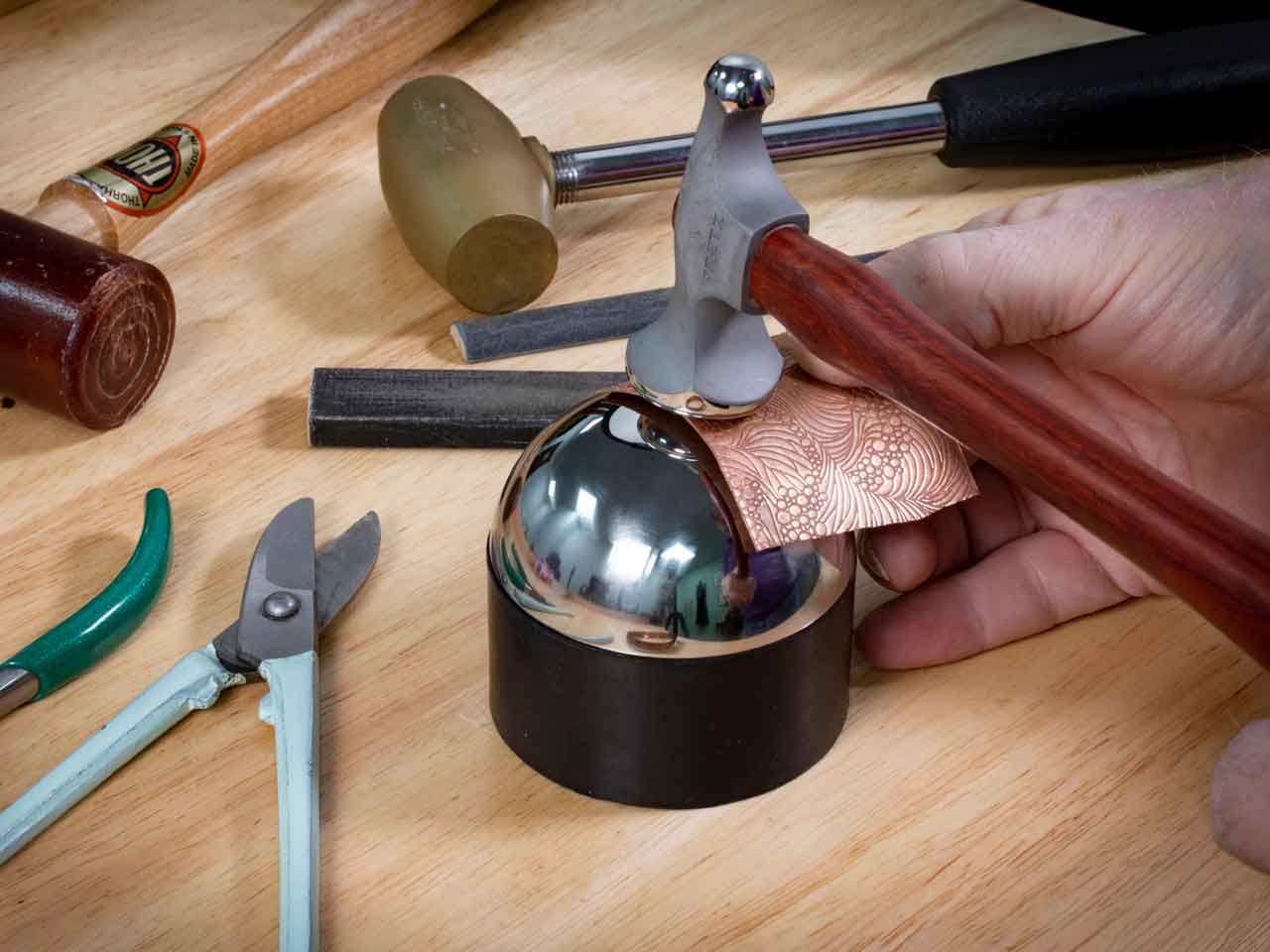 Bench Block Anvil High Dome With Rubber Base - cooksongold.com