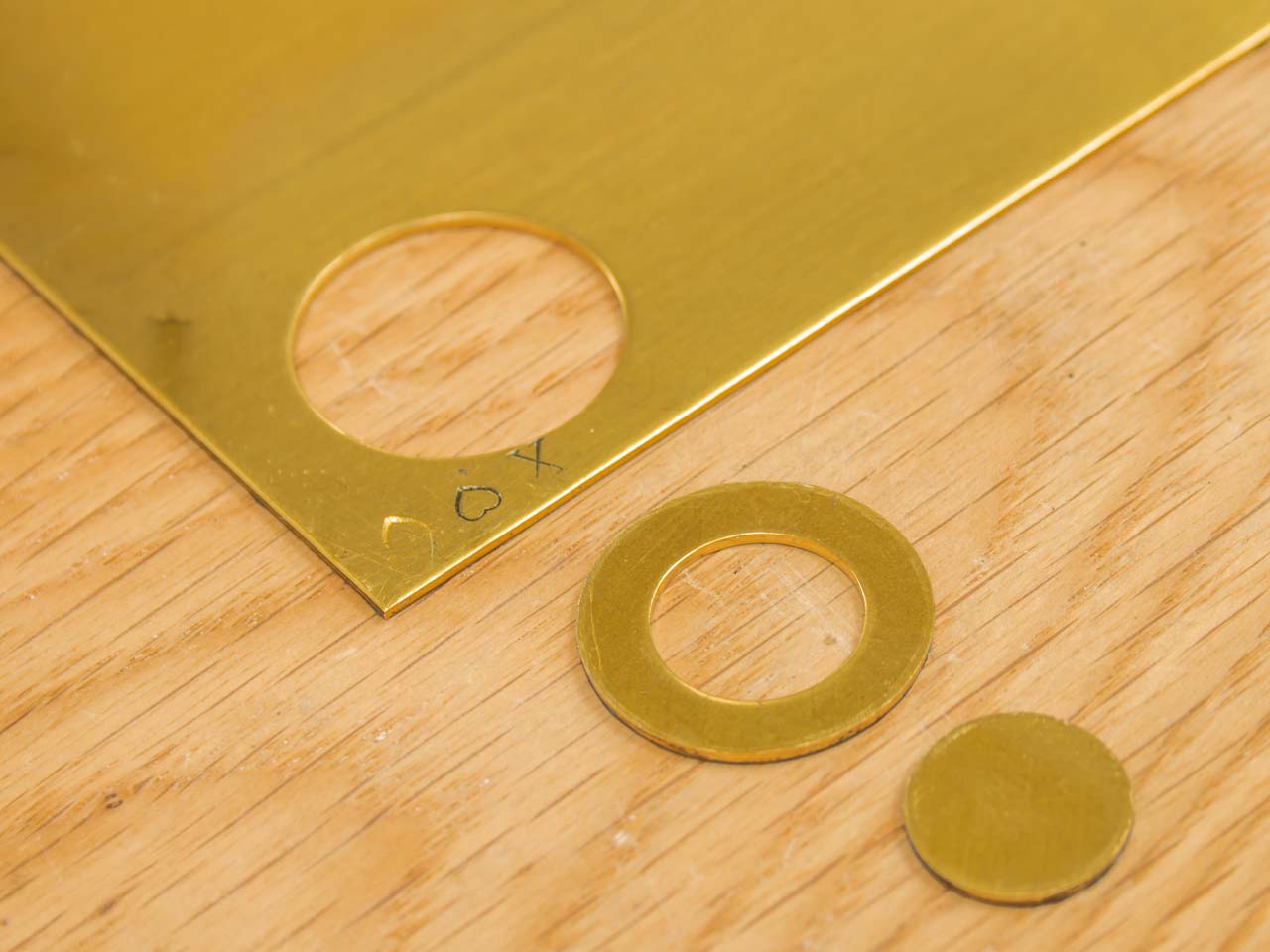 Artisan Round Disc Cutter Set Of 14 Sizes | Cooksongold | Jewellery ...