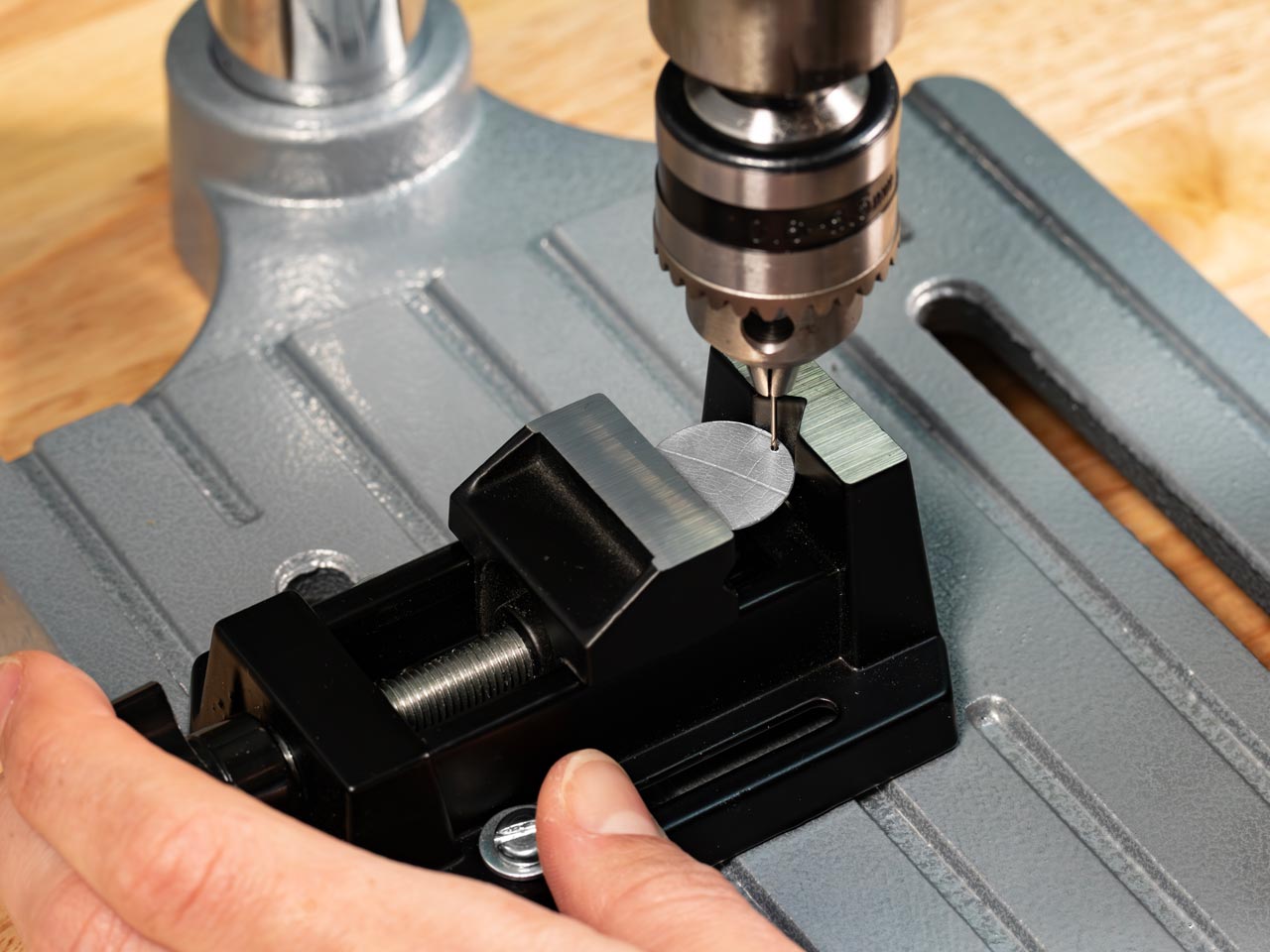 Foredom Mini Toolmaker Vice - cooksongold.com