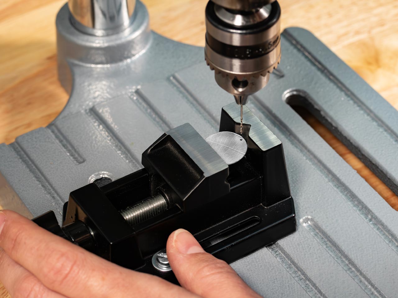 Foredom Mini Toolmaker Vice - cooksongold.com