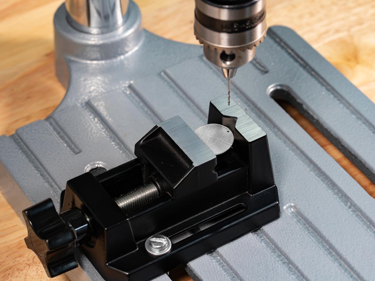 Foredom Mini Toolmaker Vice - cooksongold.com